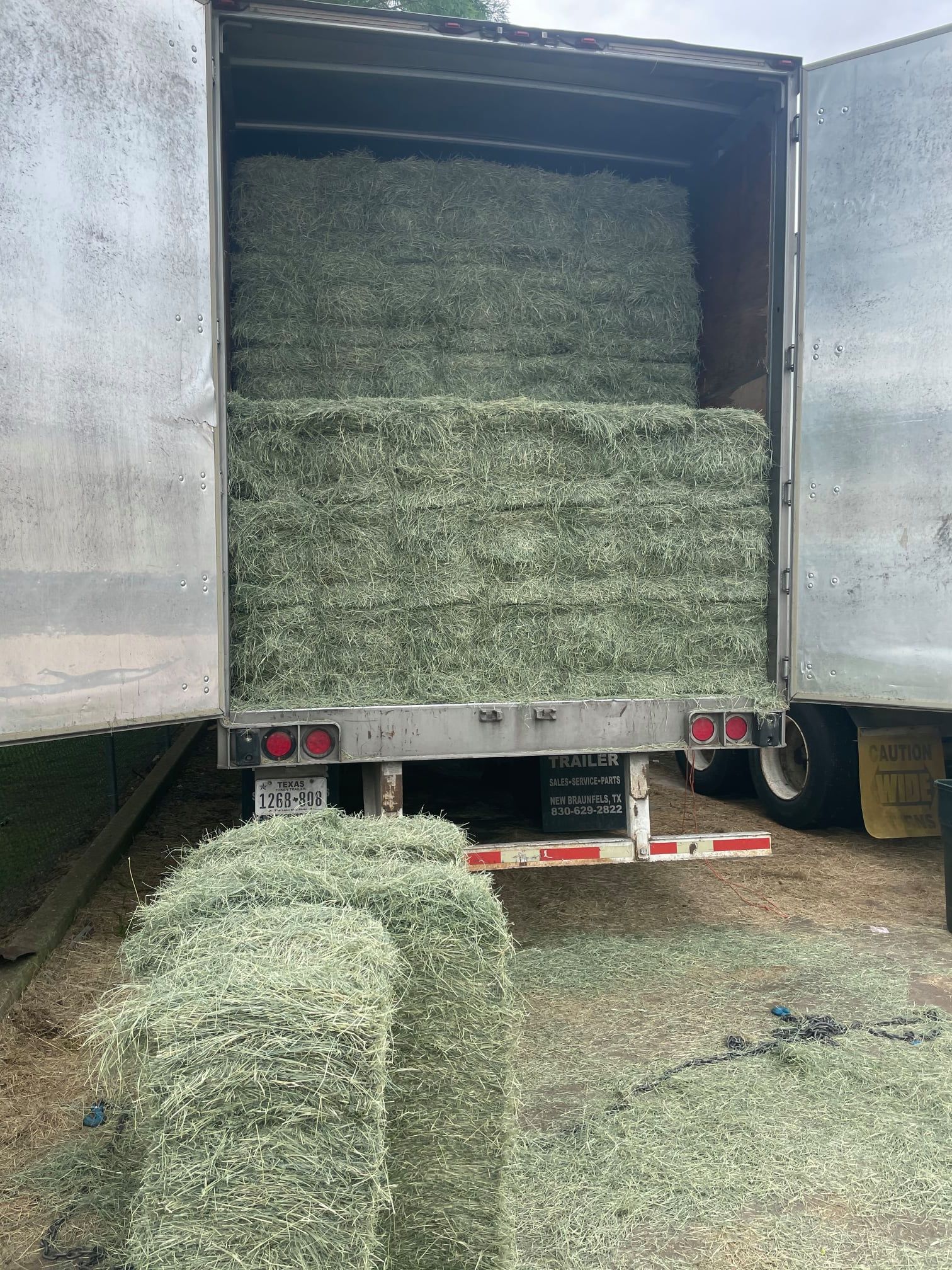 Fresh Coastal Hay Available at All Locations! :: Steinhauser's